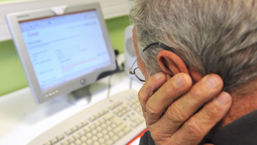Lutter Contre La Fracture Numérique Des Seniors Ladepeche Fr Pari47